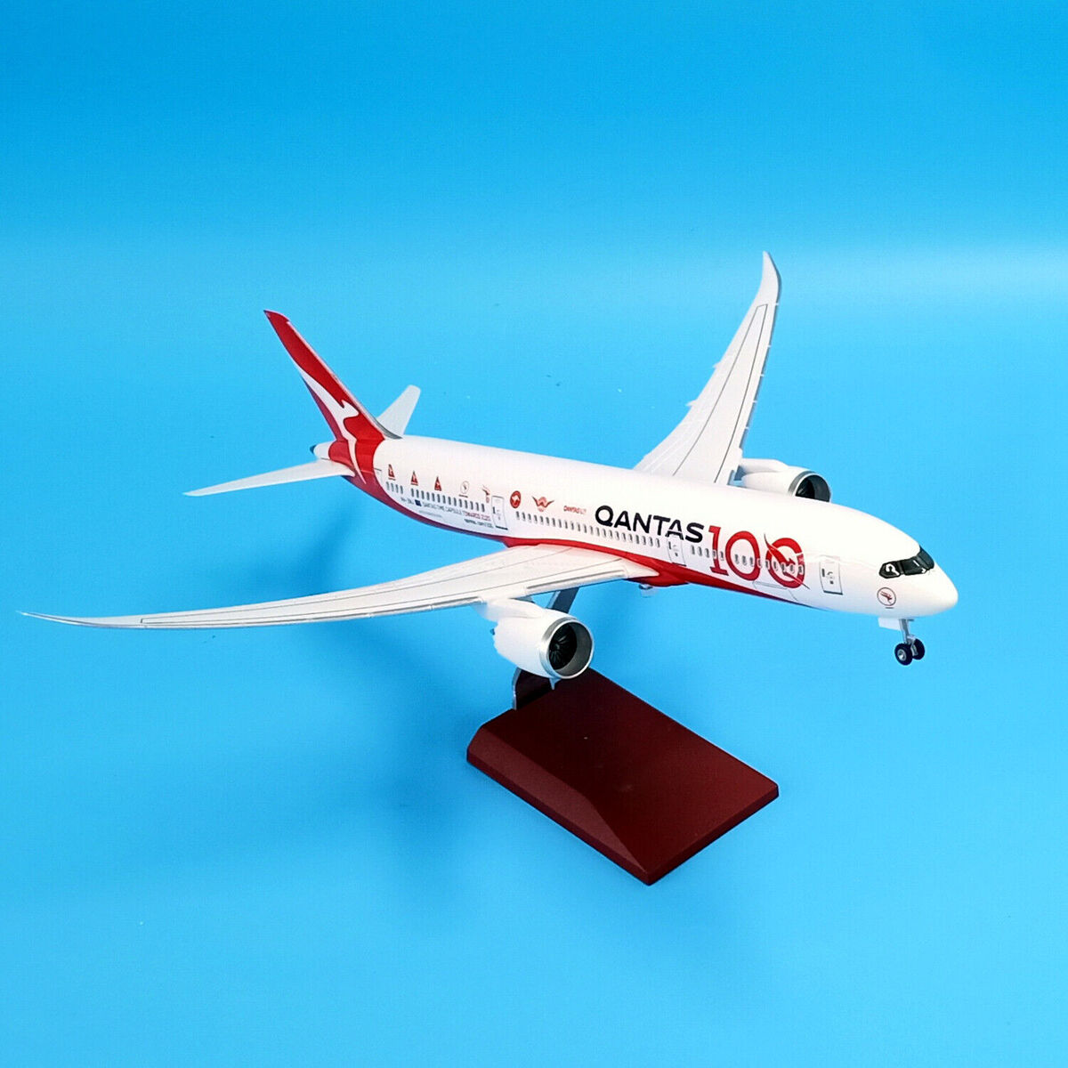 1:145 Qantas Boeing B787 -9 Dreamliner Plane Model 100 Year Anniversary ...